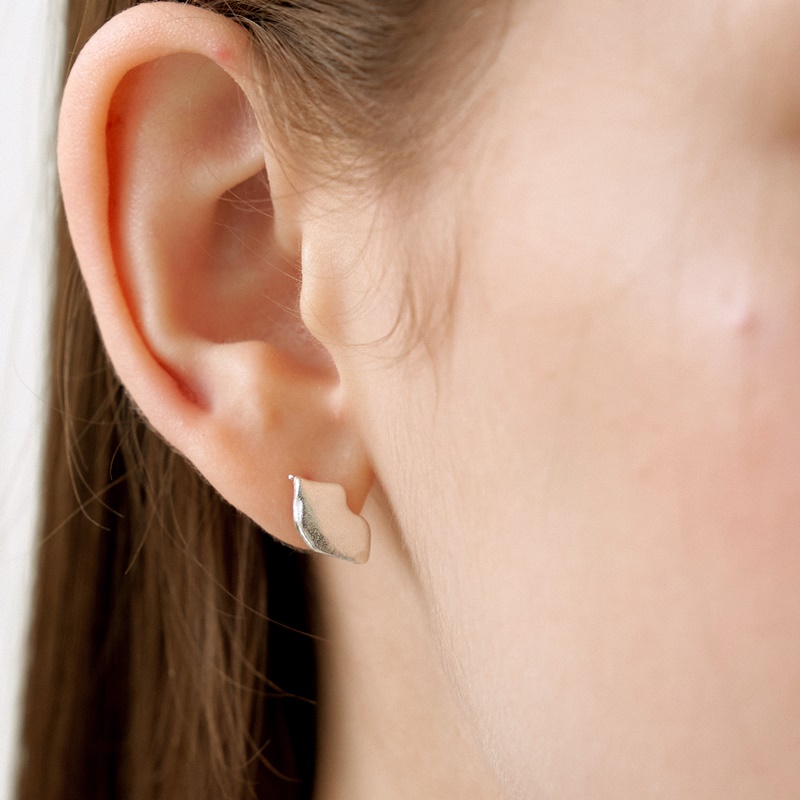 my rouge earring (silver 925) | 45,000원 | 아몬즈 주얼리